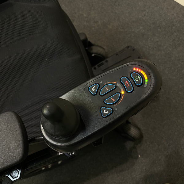 Used Quantum Edge 3 Stretto Powerchair – Seacroft Mobility